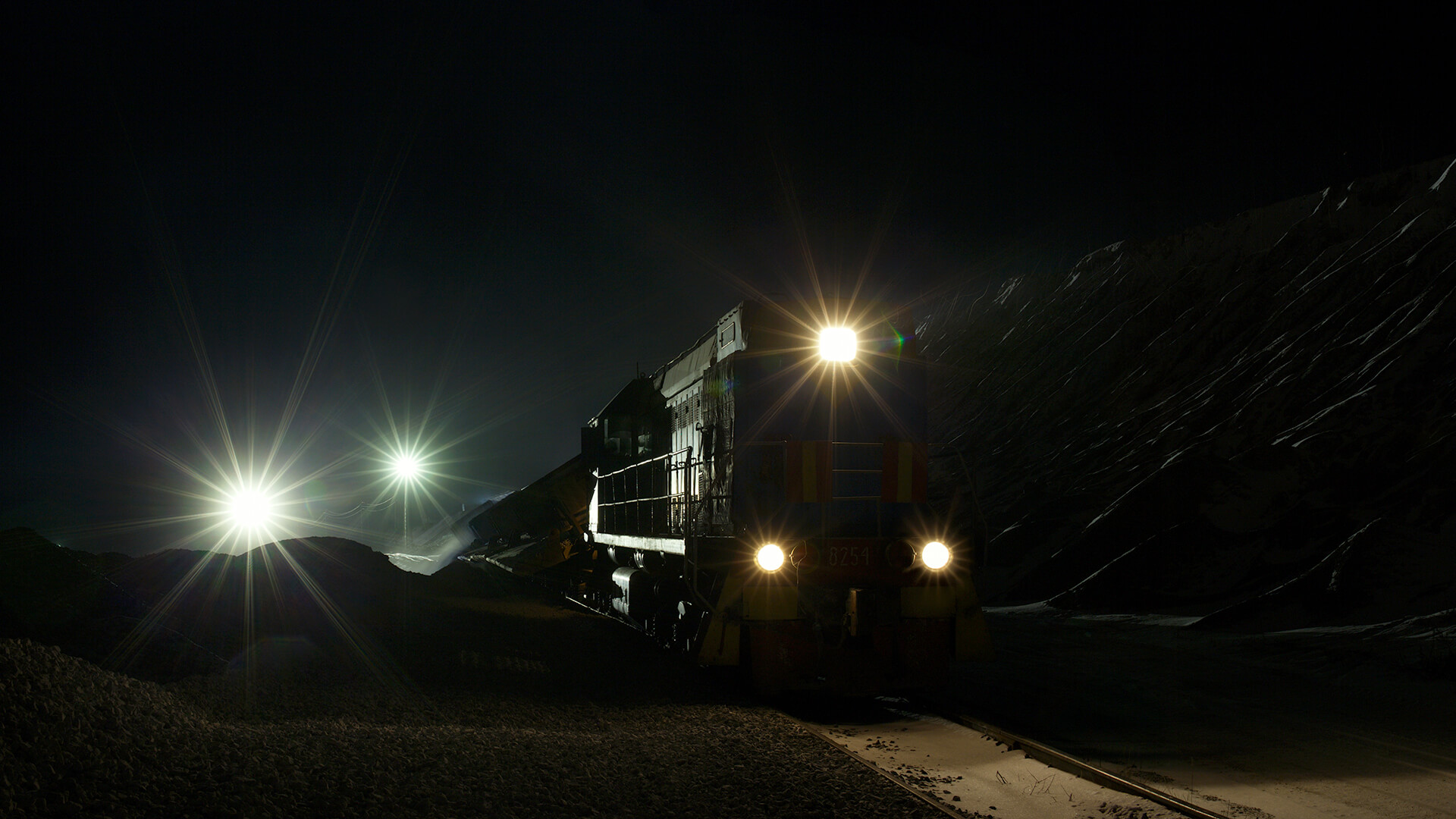 Intramotev - Rail. Reborn. Ready to Roll.